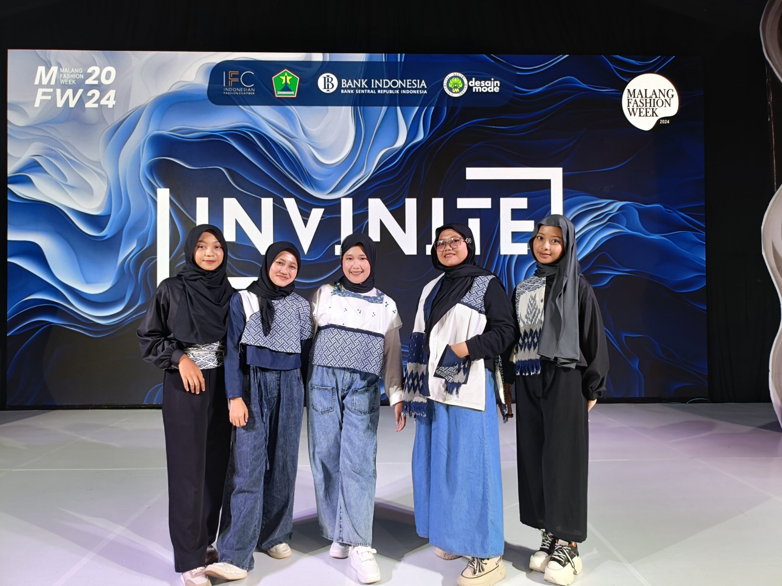 DERA by SMK Darul Amanah Sukorejo Tampil di Malang Fashion Week 2024 Edisi Ketujuh dengan Tema ...