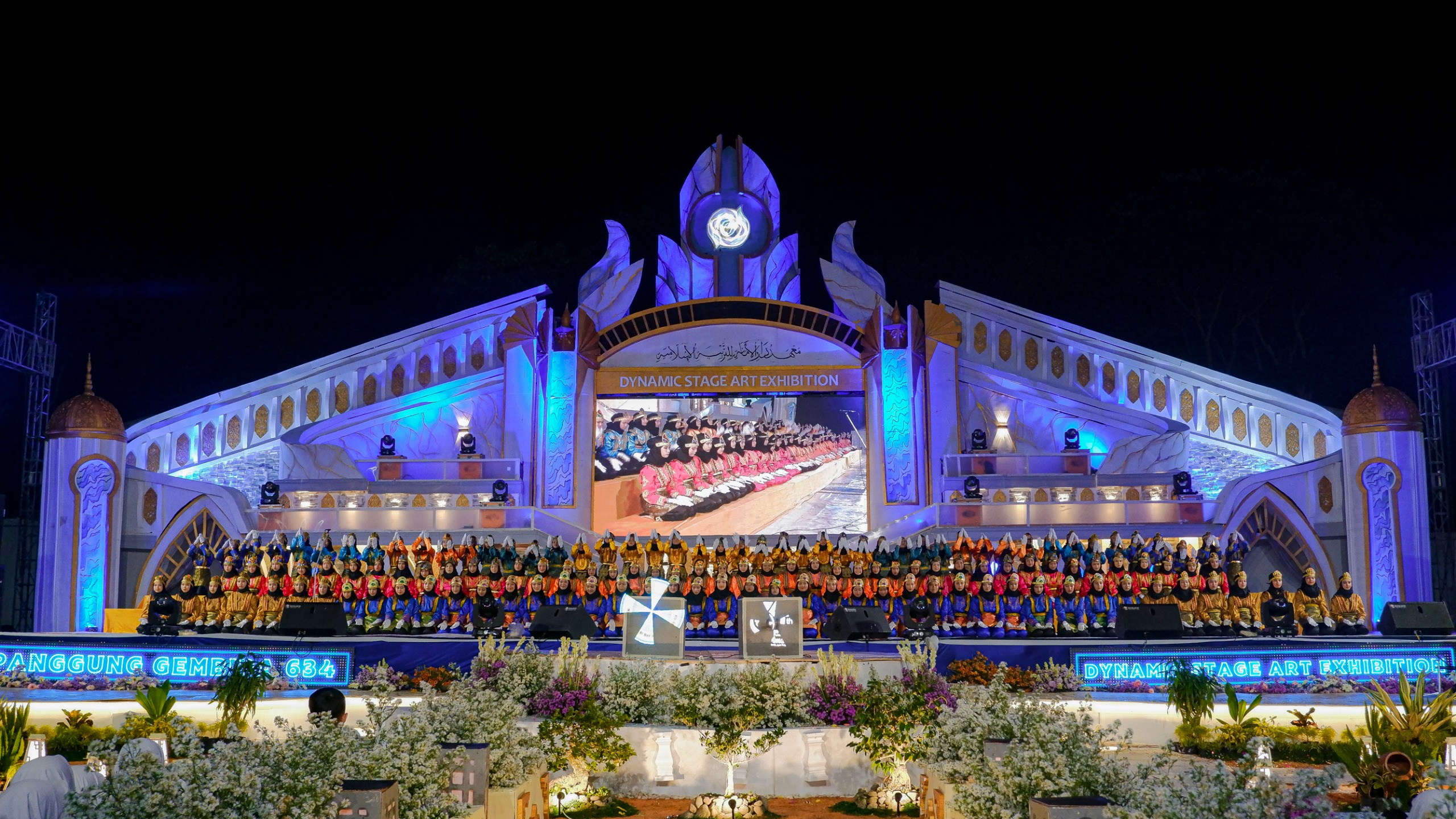 Menakjubkan, Pagelaran Seni Akbar Panggung Gembira Pondok Pesantren ...